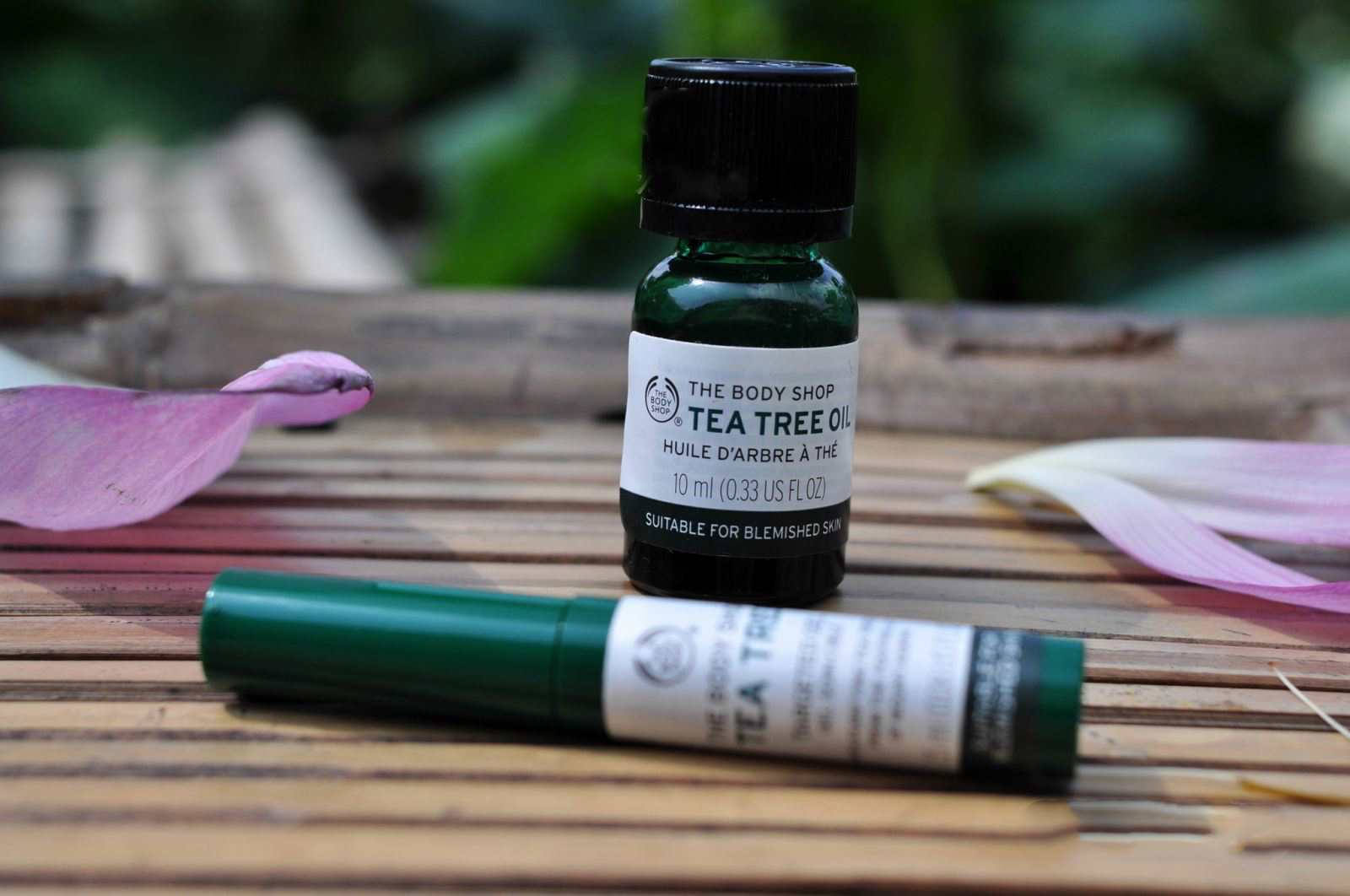 Gel Trị Thâm Mụn The Body Shop Tea Tree Targeted Gel (2.5ml) | Urashop